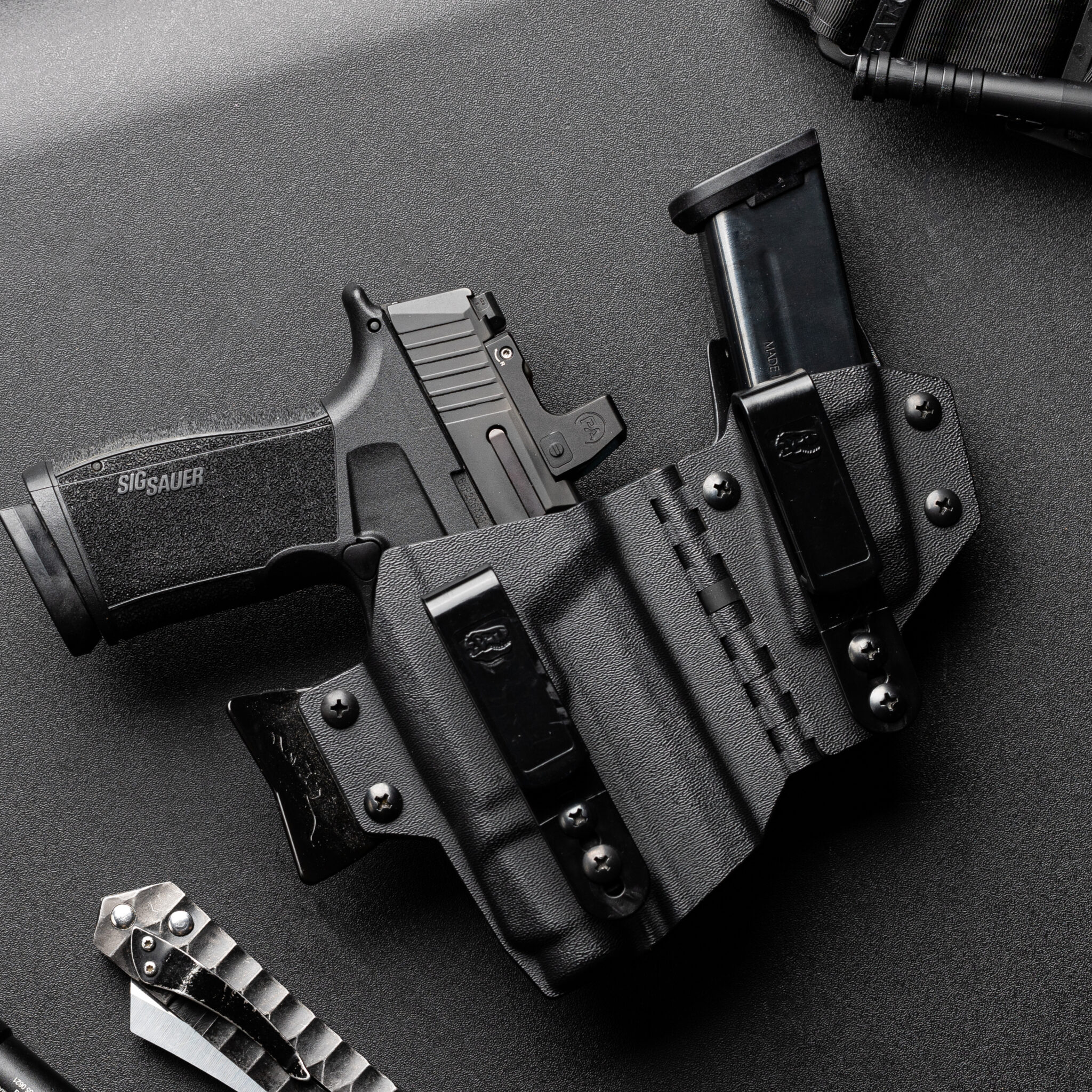 Understanding Hammer-Fired Vs. Striker-Fired Pistols: Which Is Right ...